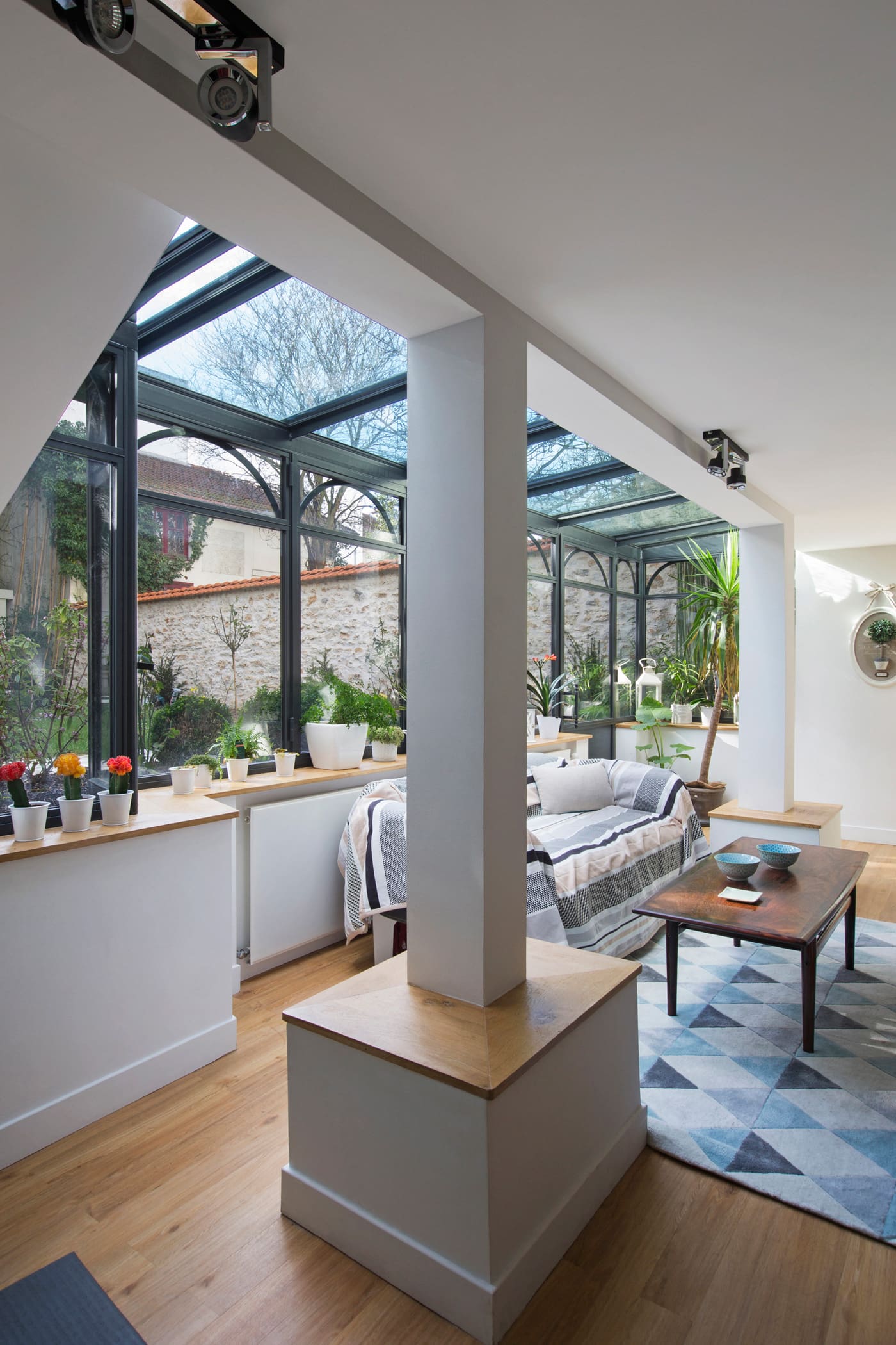 Bow Window: let the sun shine in... | Residences Decoration Magazine