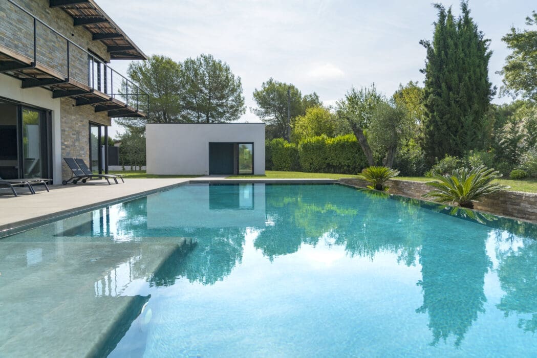 Diffazur, créateur de piscines | Residences Decoration Magazine